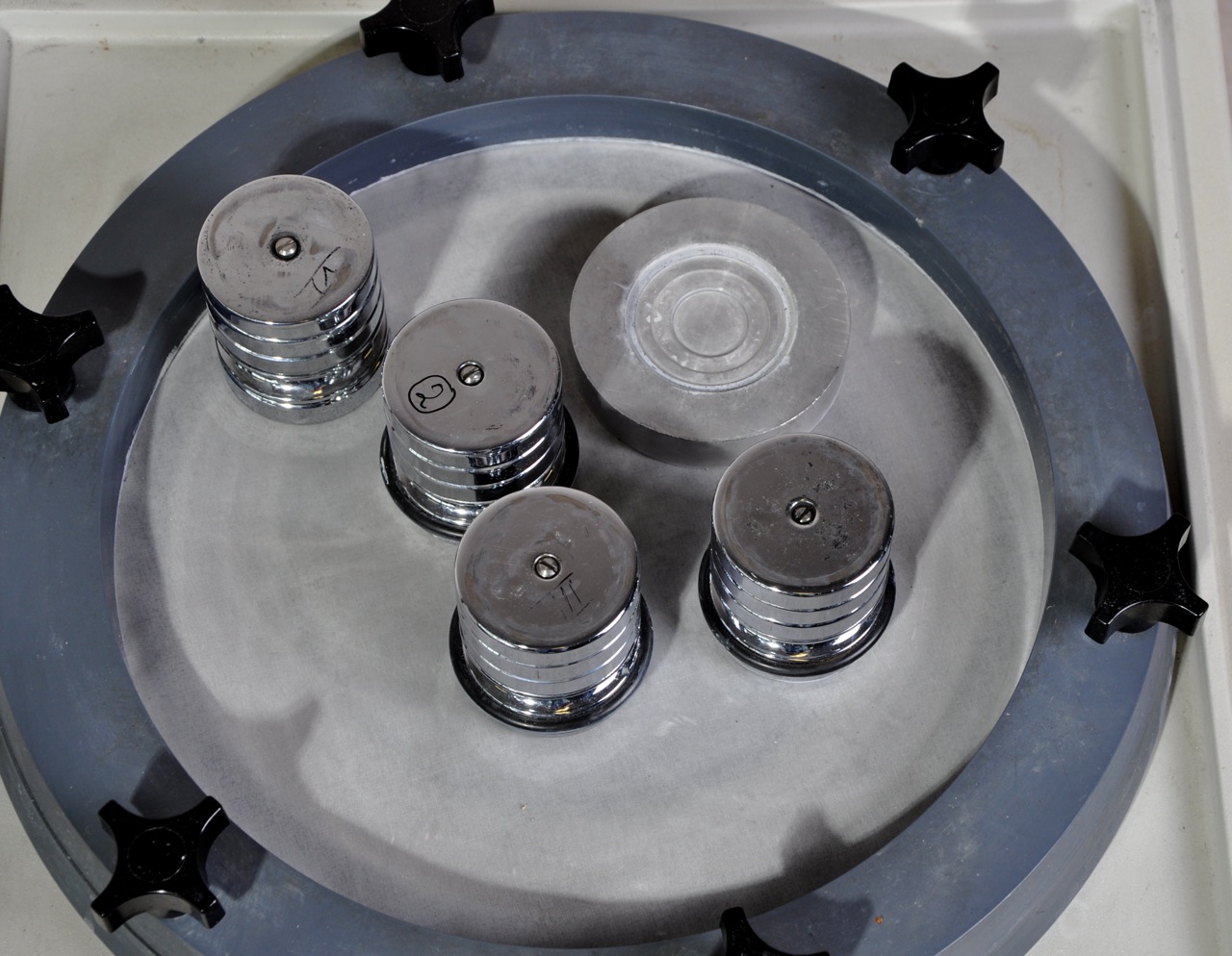 Buehler Vibratory Polisher - JH Technologies